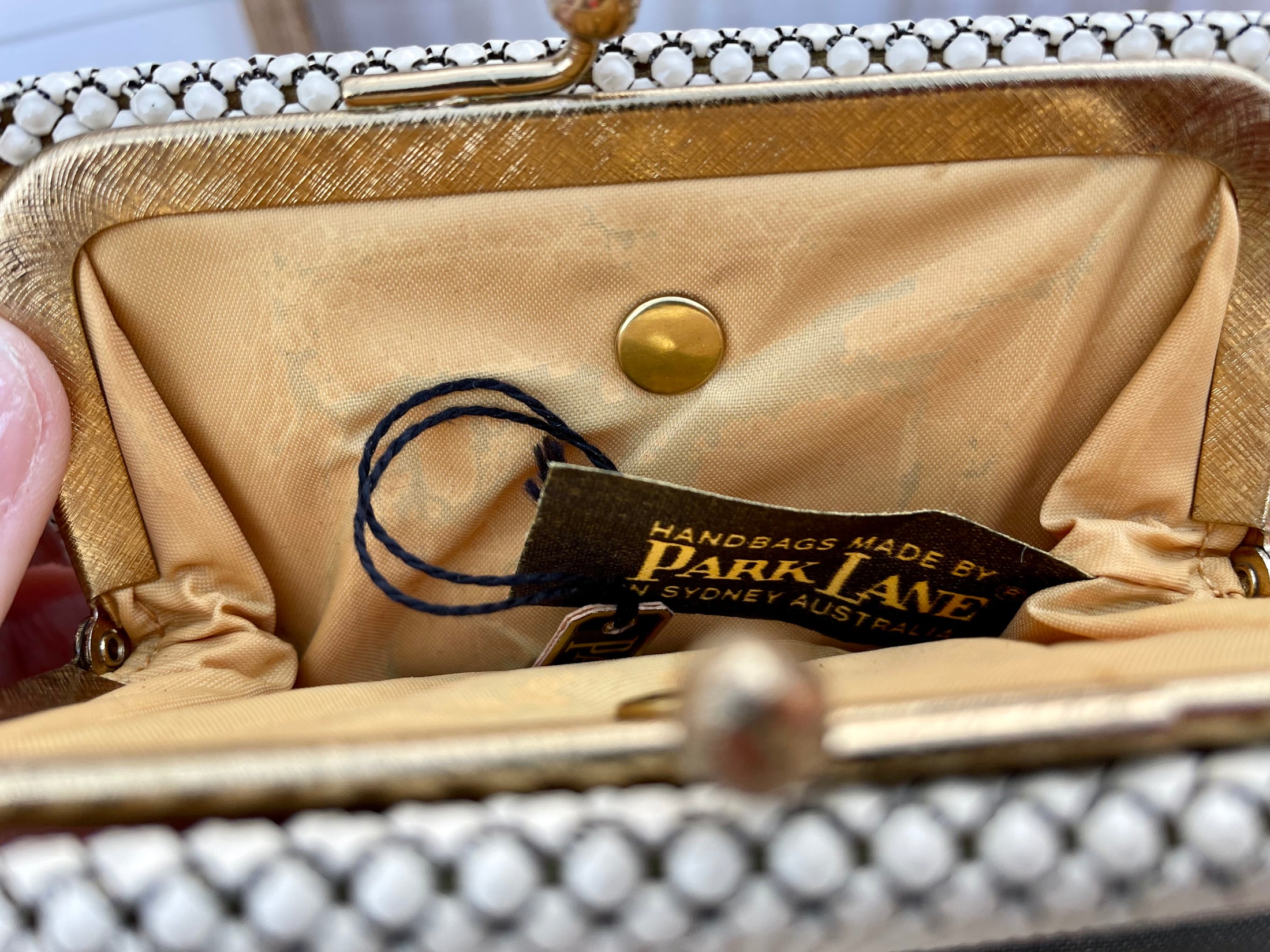 Antique Park Lane Pearl White and Gold Folding Twist Top Wallet – The ...